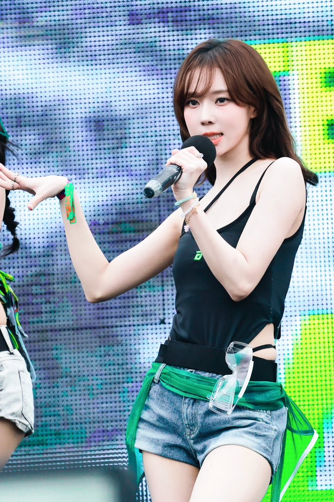 americano on Twitter: "230625 waterbomb #aespa #에스파 #WINTER #윈터"