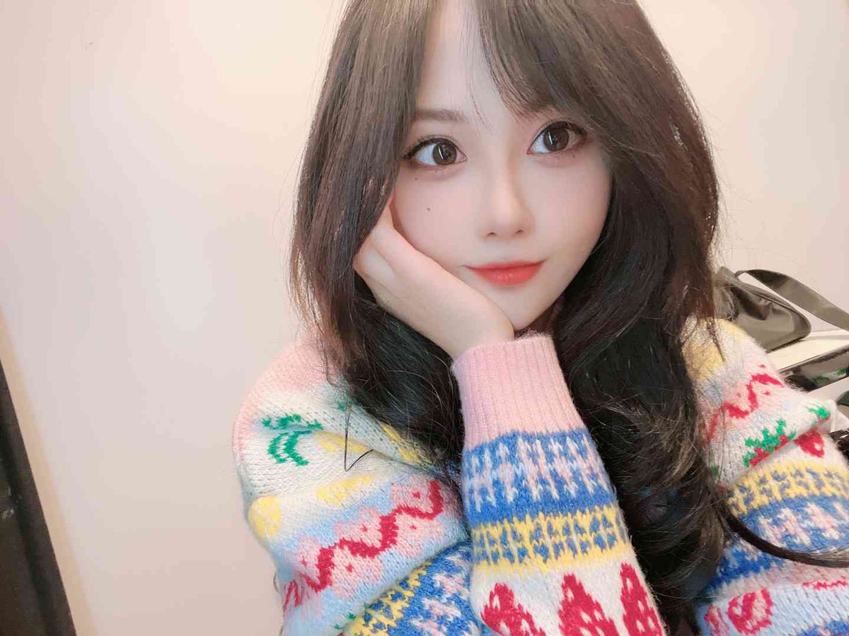 嬴政🥇专业全国ww经纪人 on Twitter: "今日外围推荐 已过各种大V认证 💞#北京 💞167 💕🐻 d 💞03 💞高级脸0整，活泼可爱，自拍0差距 VX：ss9117888m qq ...