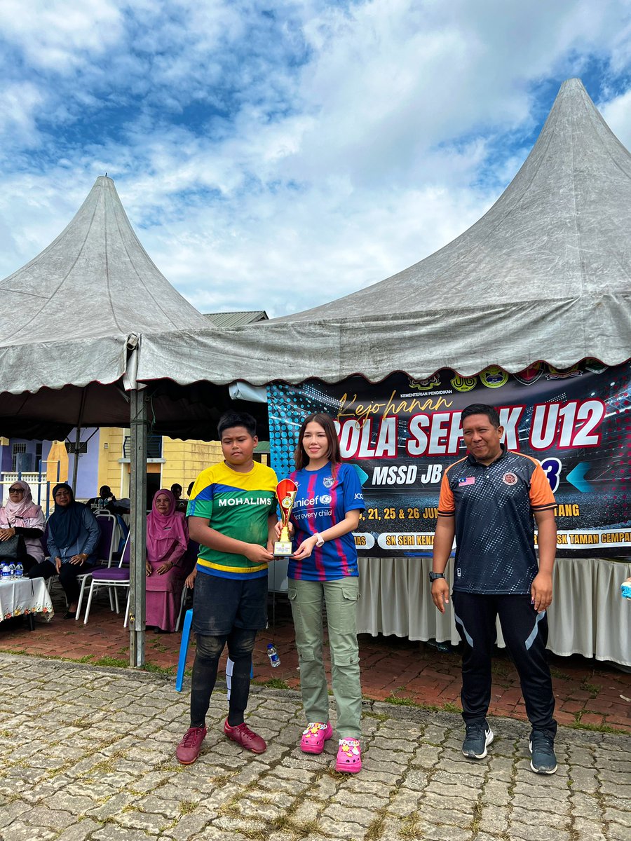 Marina Ibrahim on Twitter: "Harini di Kejohanan Bola Sepak U12 MSSD Johor Bahru. Pemenang adalah ...