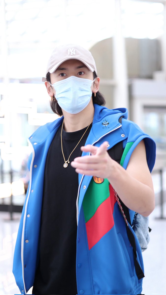 Zhang Zhehan Life Fan🪼 On Twitter Arms 🥰🥰🥰 Zhangzhehan 张哲瀚