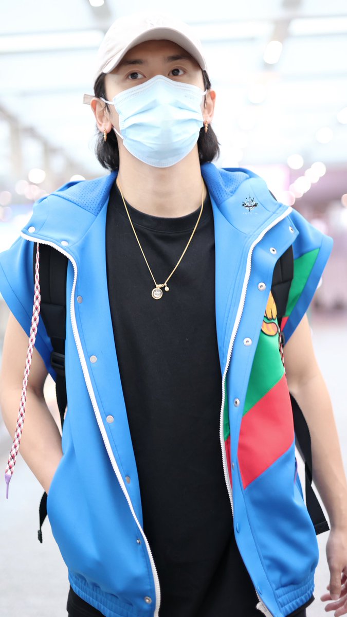 Zhang Zhehan Life Fan🪼 On Twitter Arms 🥰🥰🥰 Zhangzhehan 张哲瀚