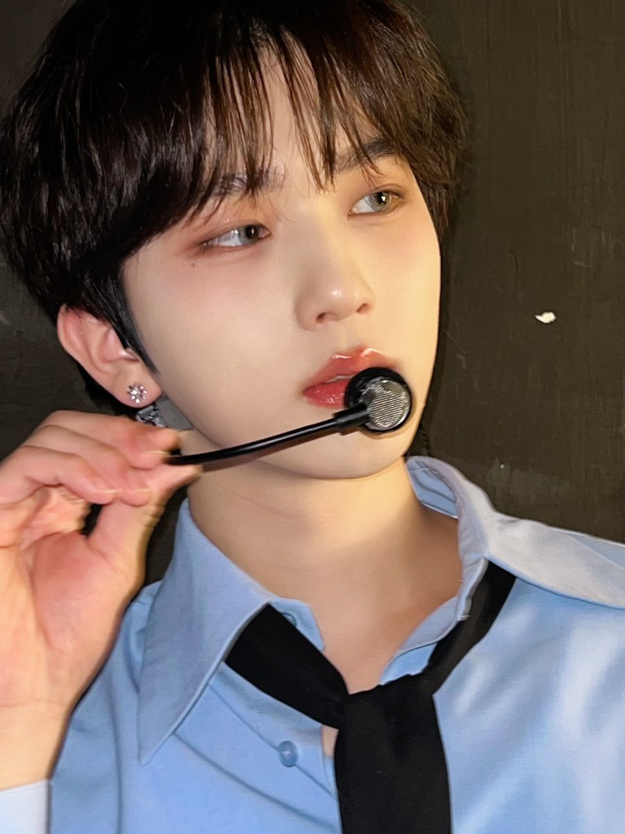 EPEX on Twitter: "[#백승] 우산 챙겨요 제니스☔️☔️ #EPEX #이펙스 #BAEKSEUNG #백승 #백전백승"