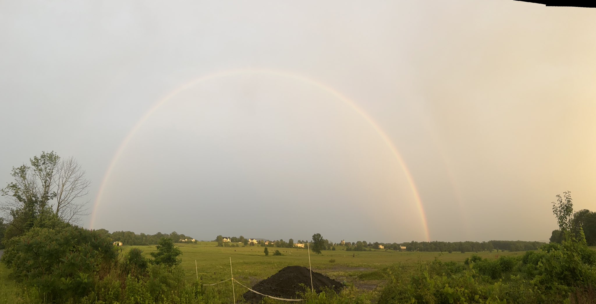 Tom Woods on Twitter: "Evening rainbow 🌈 https://t.co/cCjVLFvMri" / Twitter