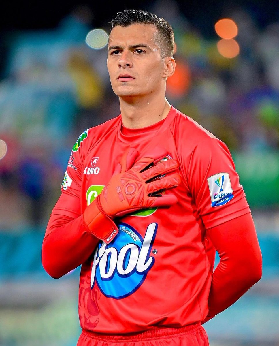 Mundo America on Twitter: "A falta de exámenes médicos, el portero colombiano Jorge Soto (29 ...