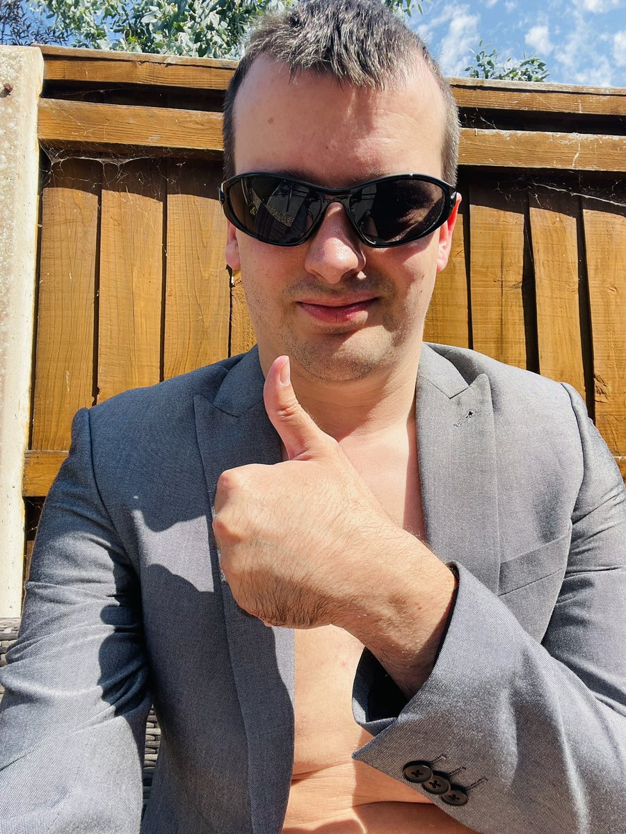 Luke Thorne on Twitter: "Happy Tuesday everyone! 😊👍🏻"