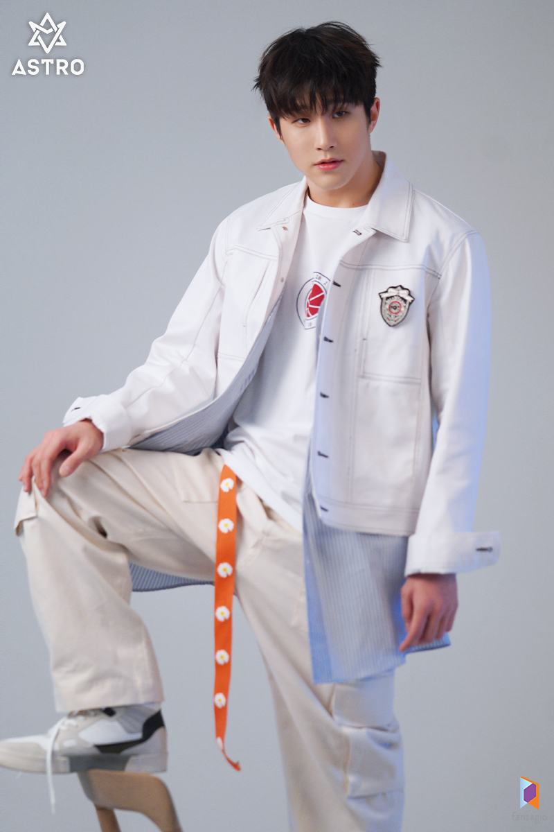 ASTRO Philippines on Twitter: "[📷] FANTAGIO NAVER 230512 ASTRO Jinjin "Dream High" Musical ...