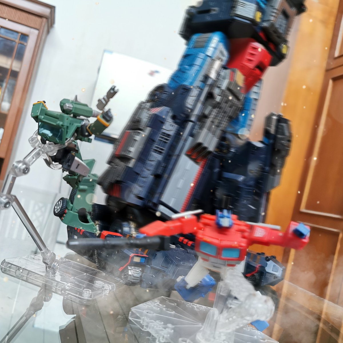 GGG on Twitter: "#diaclone #Transformers #ダイアクロン "That time I summoned a hologram of a giant ...