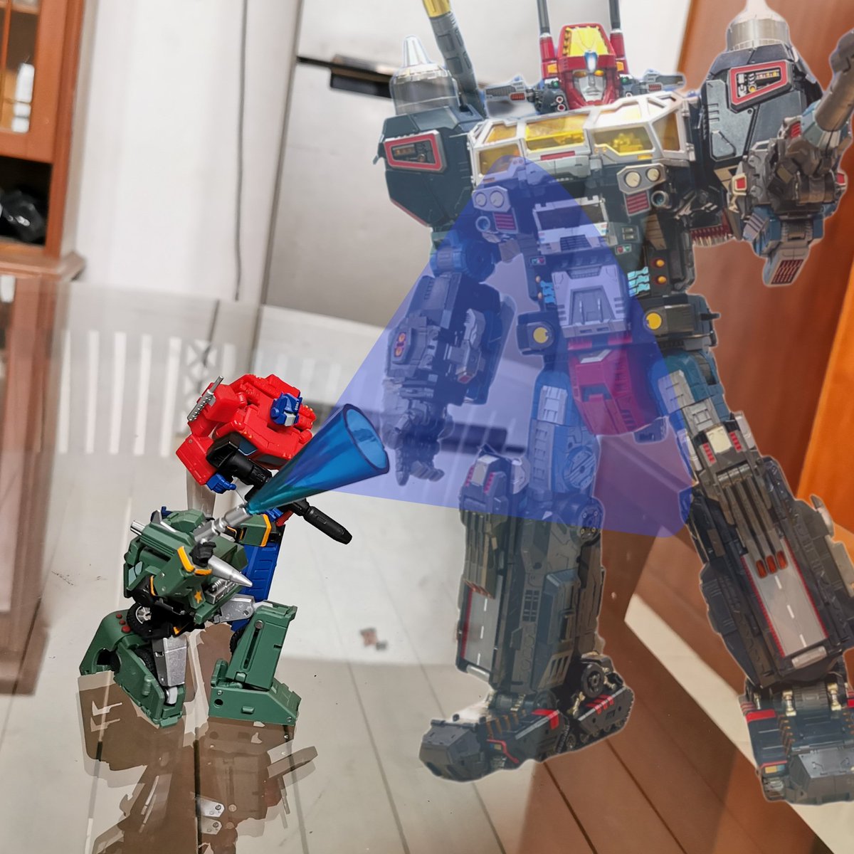 GGG on Twitter: "#diaclone #Transformers #ダイアクロン "That time I summoned a hologram of a giant ...