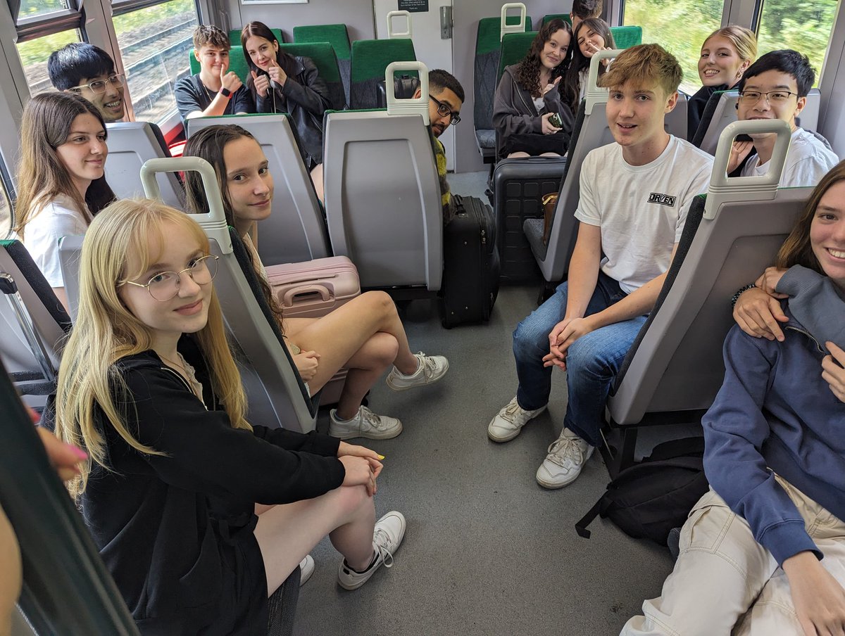 Sixth Form 2023 Enrolment - Waingels College