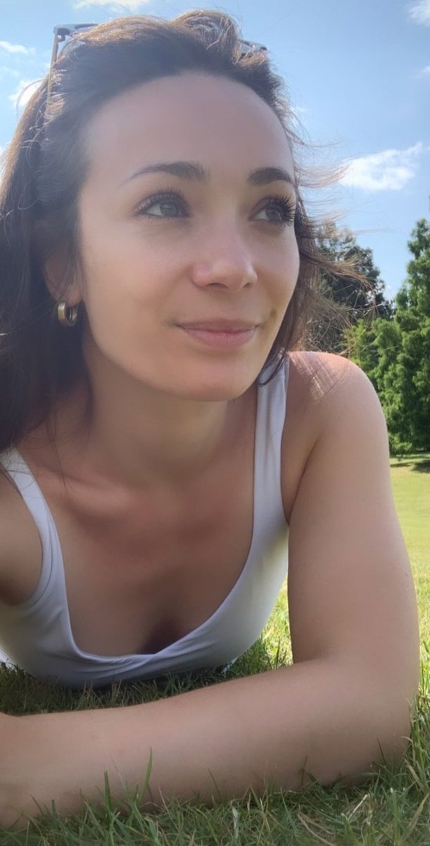 The Birdwatcher on Twitter: "Bryony Corrigan 🥰"