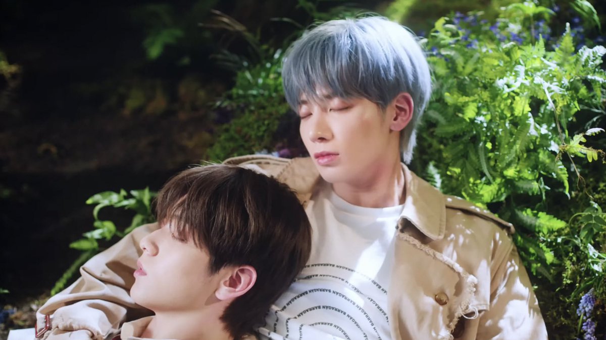 taebin content ᑉ³ on Twitter: "is this normal?"