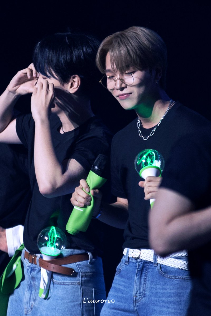 Laurore On Twitter 230624 피크타임 콘서트 부산 안경여우🦊 세븐어스 Sevenus 이종희 이레