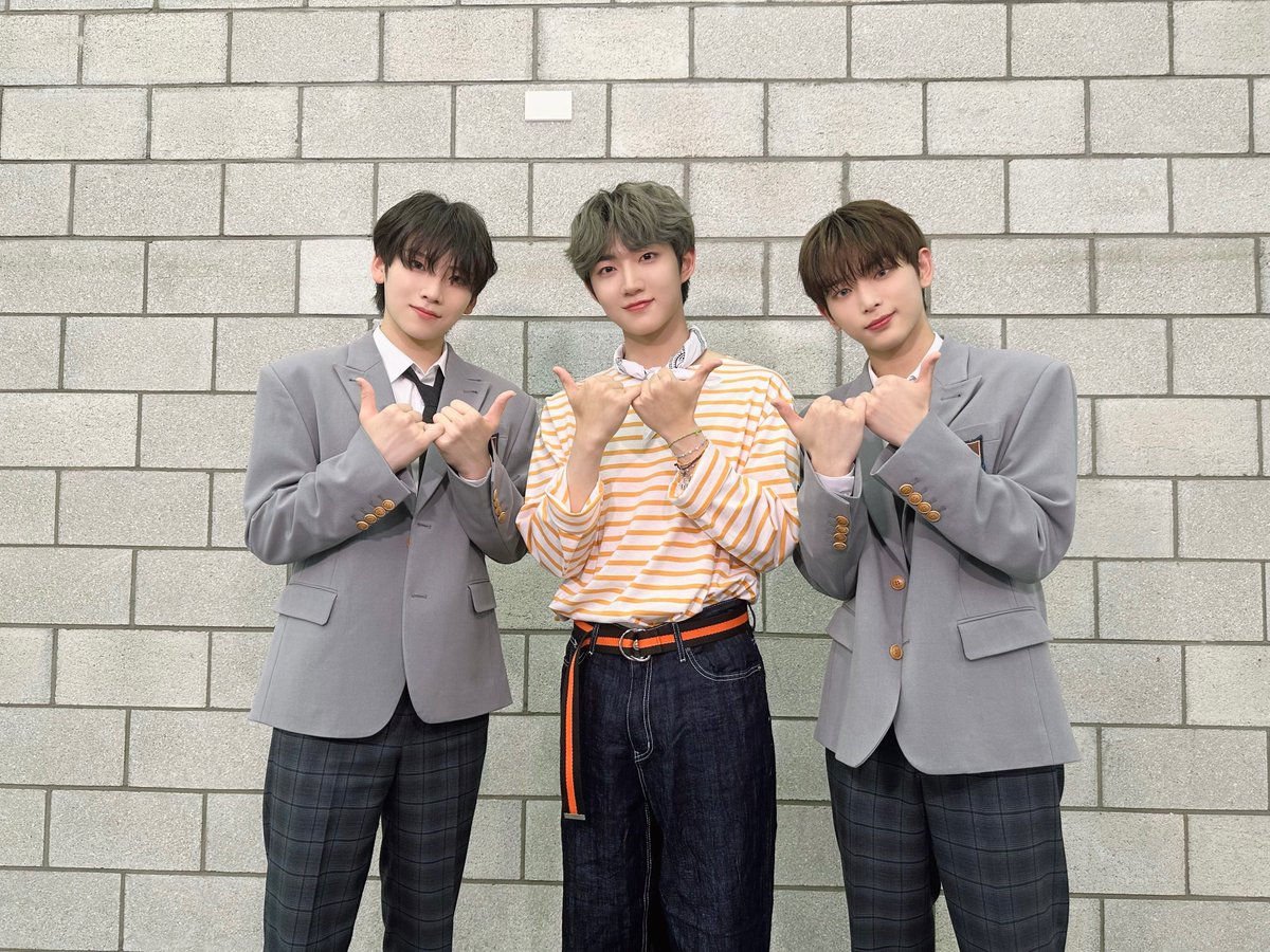 &TEAM OFFICIAL on Twitter: "📸 &TEAM with TEMPEST HYEONGSEOPさん(@TPST__official) @ #더쇼 #TEMPEST ...