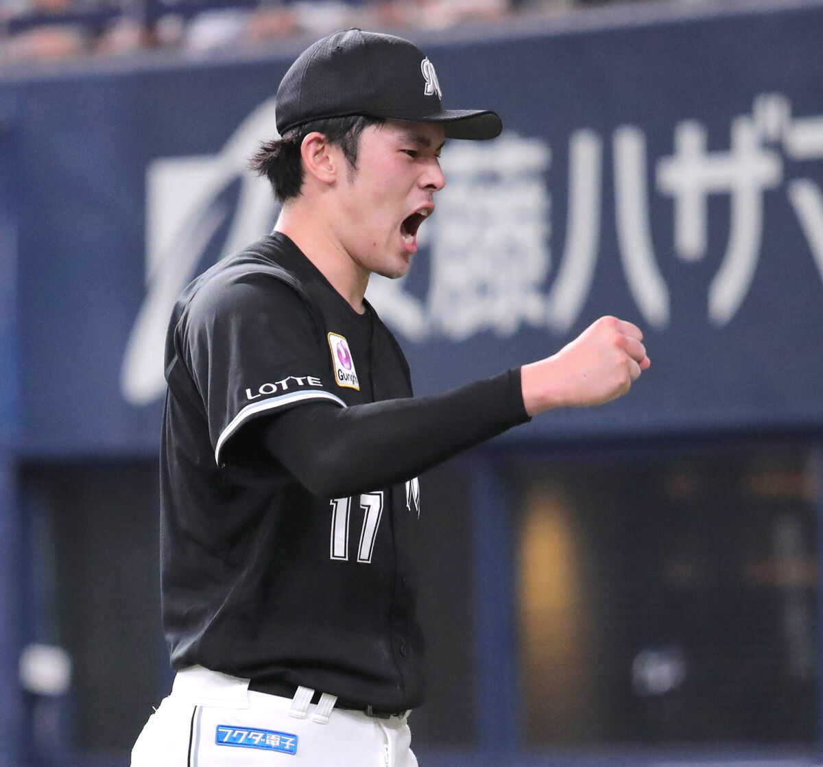 スポーツ報知 プロ野球取材班 on Twitter: "【 #ロッテ 】佐々木朗希 右足つりかけるも7回1失点 投げ合った宮城は「素晴らしいピッチング」 #千葉ロッテマリーンズ ...