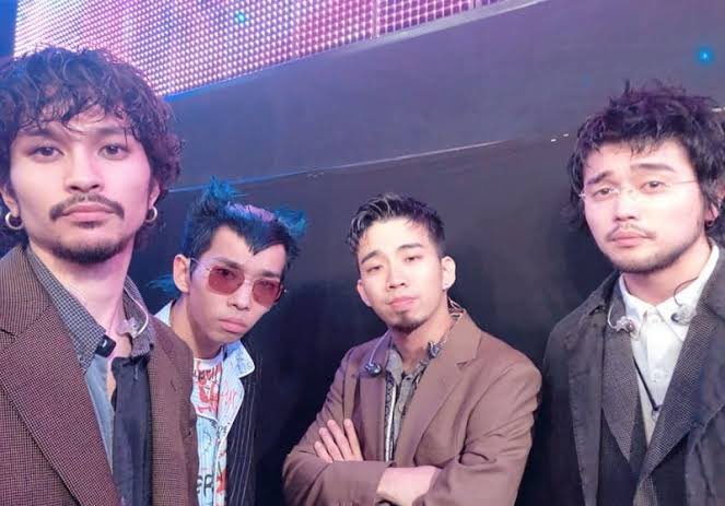 saori👑🐃 on Twitter: "RT @kslqf: King Gnuをあまり知らぬ知人 「King Gnuって全然笑わんけど、仲悪いの？」 僕の心の中「バカ言うな。これほど絆の深い ...