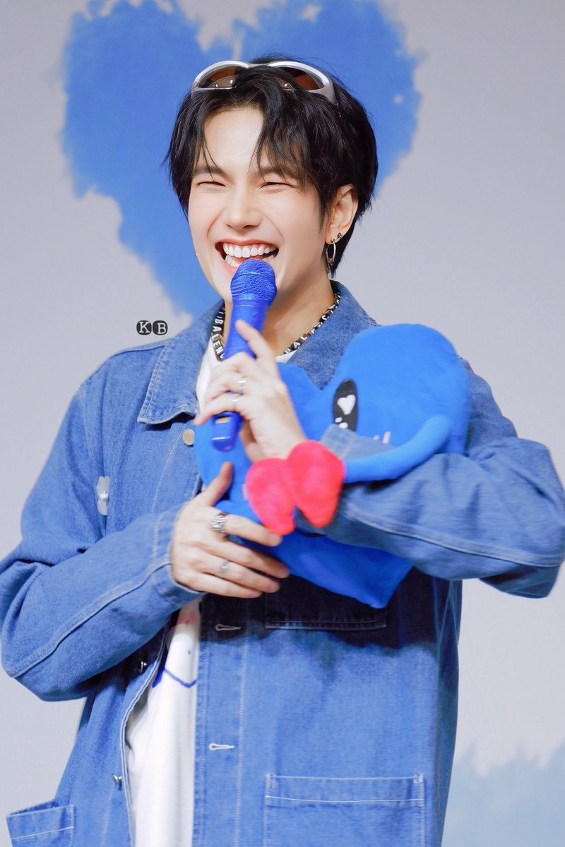 jeab_MX on Twitter: "😄😆😁💙"