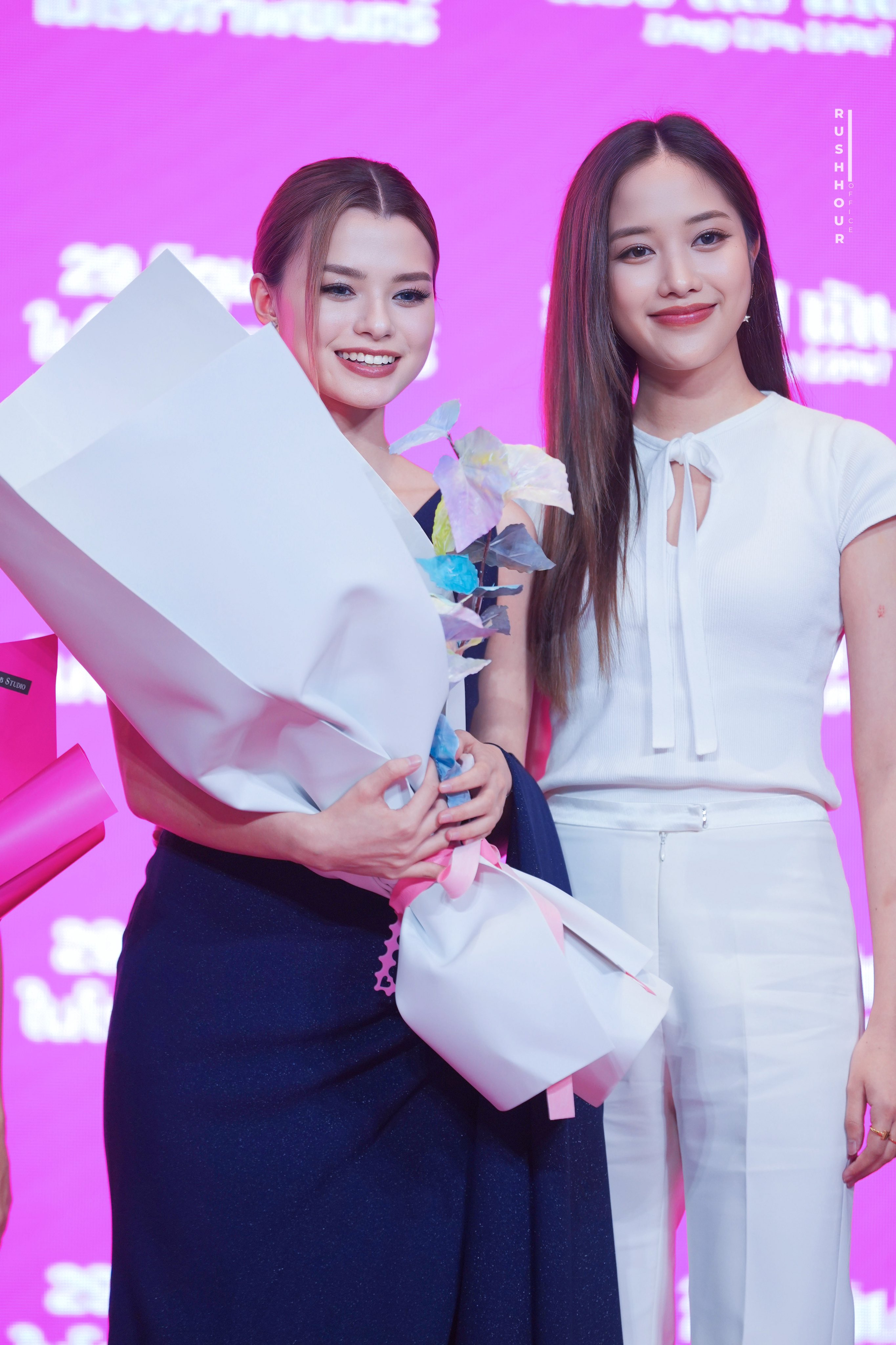 FreenBeckyUSA 🇺🇸 on Twitter: "Meet Freen Sarocha and Rebecca Armstrong in #ELLEJune2023 Issue 🥹 ...