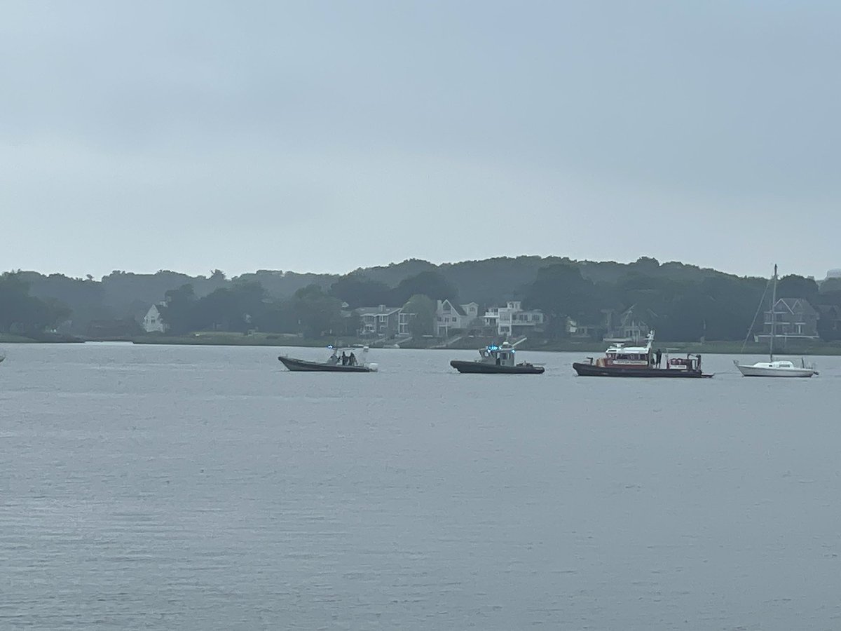 Marissa Alter On Twitter Breaking Norwalk Police Boats Norwalk Fire
