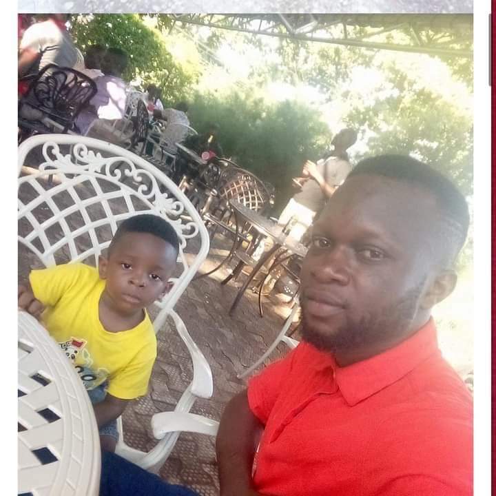 BENCOURAGE on Twitter: "Man mourns... His sister lost her Husband 4years ago... Now she's lost ...