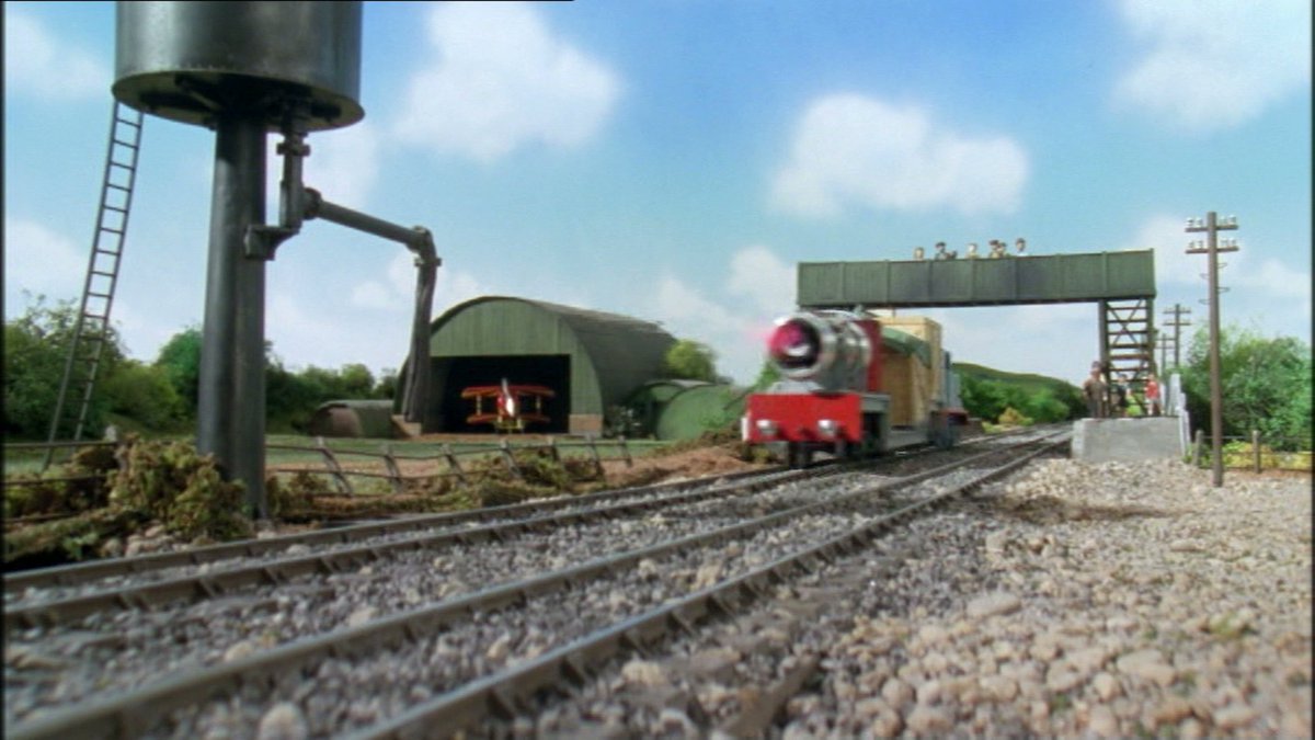 thomastugsfan on Twitter: "All you have to do is completely ignore these shots right here. I ...