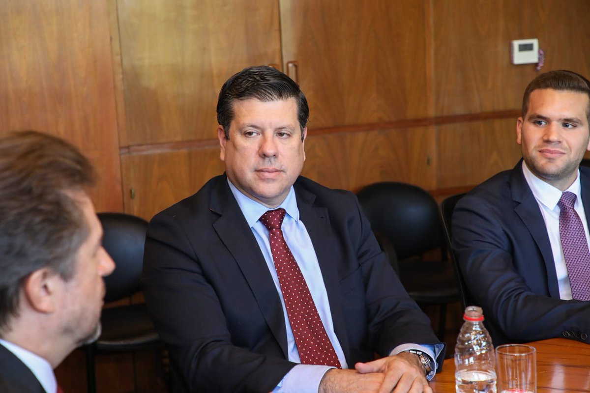 MIC Paraguay on Twitter: "El ministro @LuisCastiglioni, y colaboradores, mantuvieron una primera ...