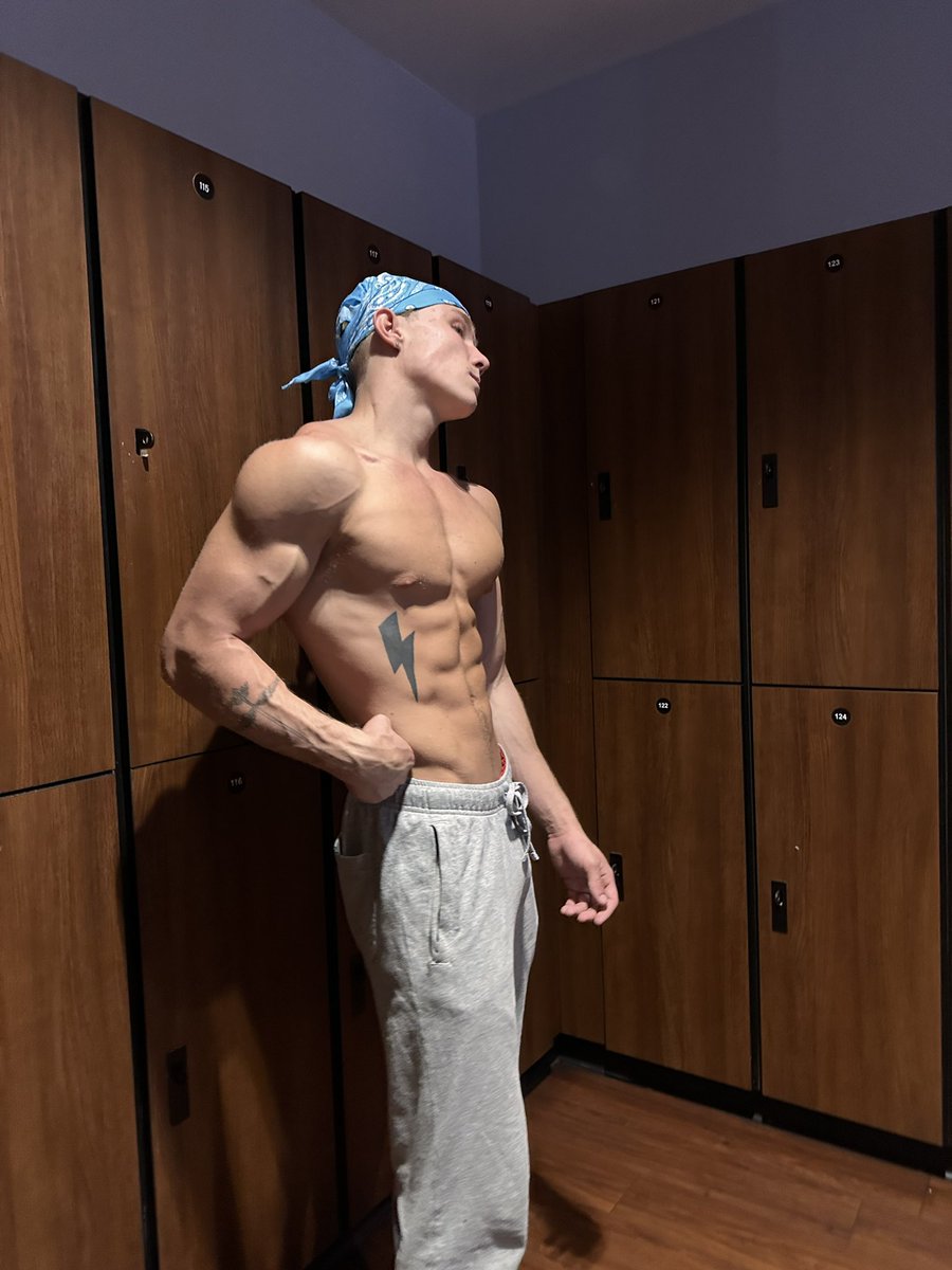 Blake Hoffman on Twitter: "Definitely need a massage. Someone help"