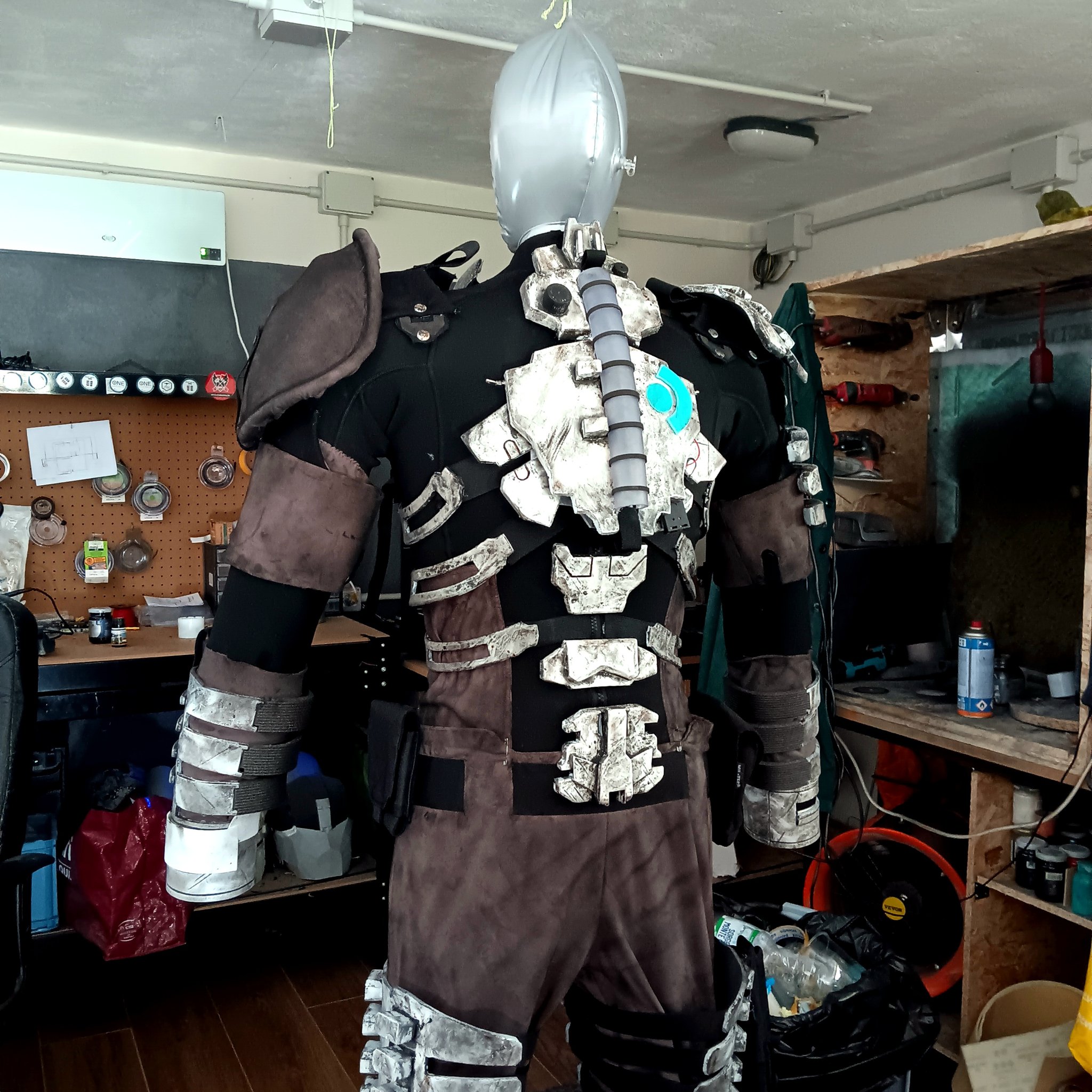 Dead Space Armor Cosplay WIP: Isaac Clarke's Engineering Rig From Dead