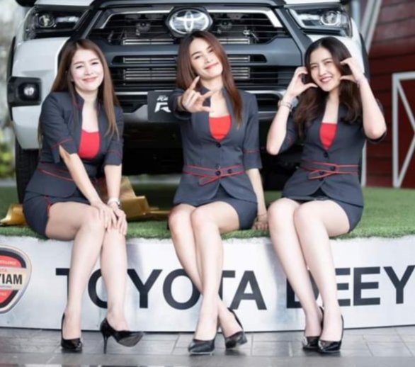 แอบสอย On Twitter 3สาวขาวน่าเสียวน่าเลียน่าเยสมาก