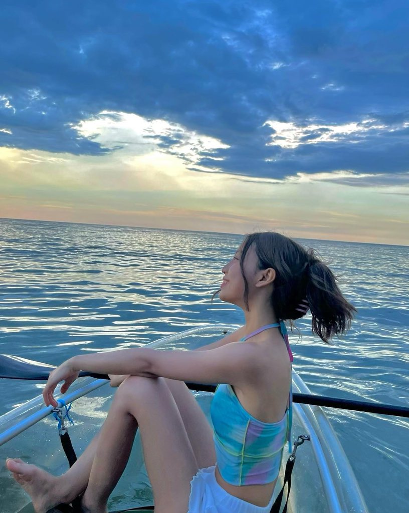 4EVE For aye Official | slow on Twitter: "𝐈𝐆 𝐏𝐨𝐬𝐭 𝐮𝐩𝐝𝐚𝐭𝐞 : taaoem Caption : #XOXOouting —https ...