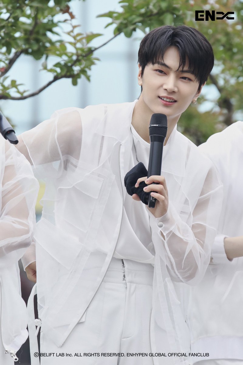 ENHYPEN WEVERSE on Twitter: "(2/3) @ENHYPEN_members @ENHYPEN #ENHYPEN #엔하이픈"