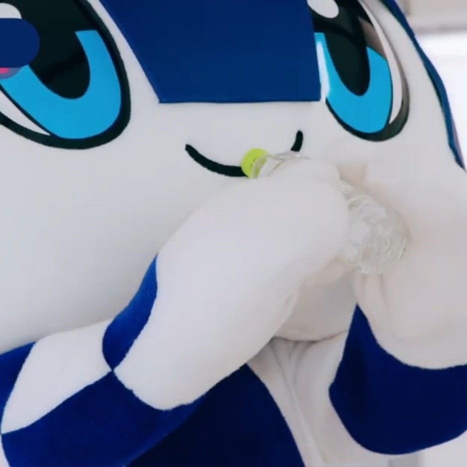 アクサ × Mr.A on Twitter: "今のように暑い時🥵には、水分補給🥤 ゴクゴクゴクゴク、可愛いネ🥰 #ミラソメすいようび #ミライトワ #Miraitowa #ソメイティ ...
