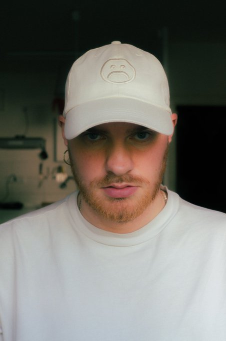 TW Pornstars - Popular pornstars pictures and videos from Twitter. Page 28