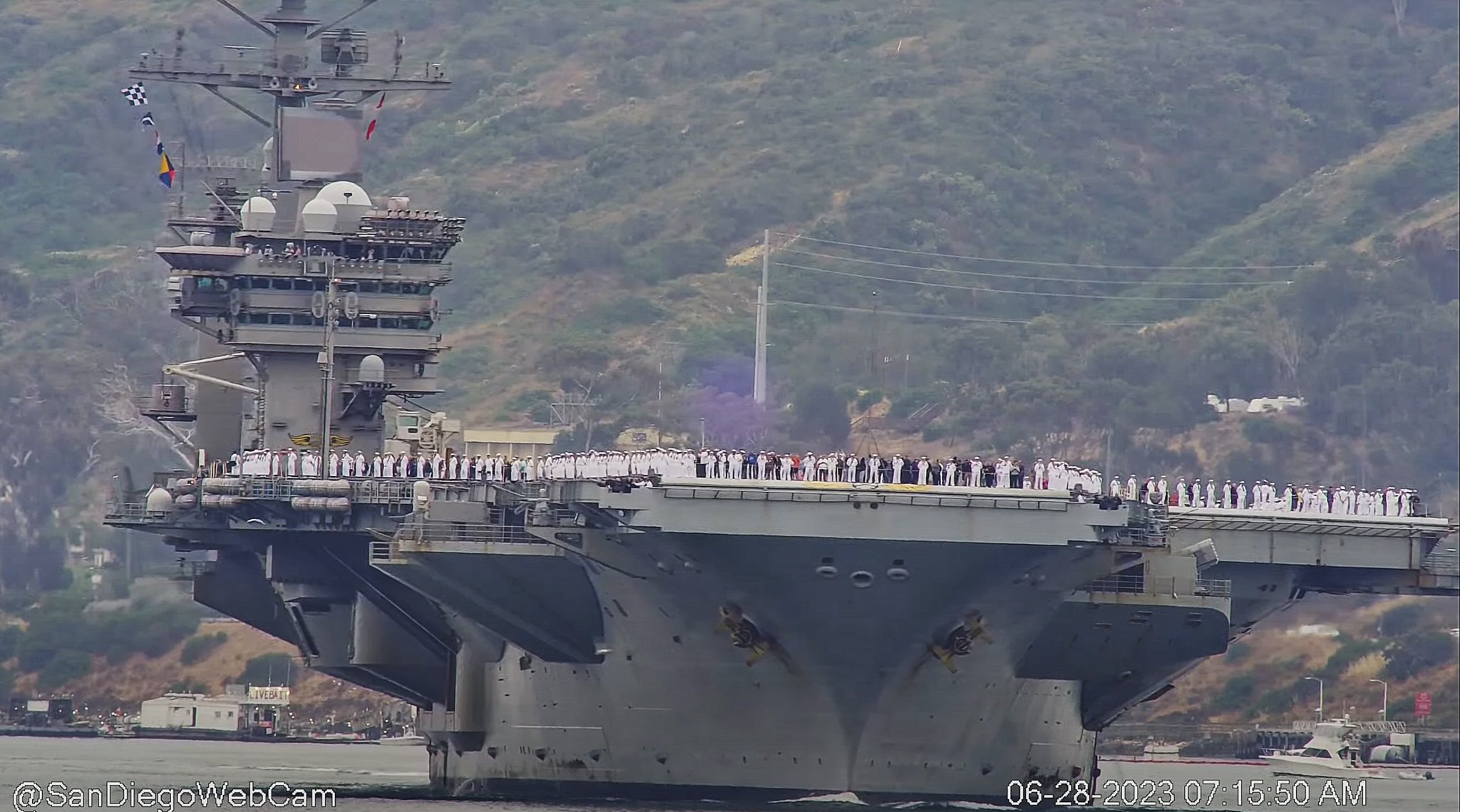 WarshipCam on Twitter: "USS Nimitz (CVN 68) Nimitz-class aircraft carrier coming into San Diego ...