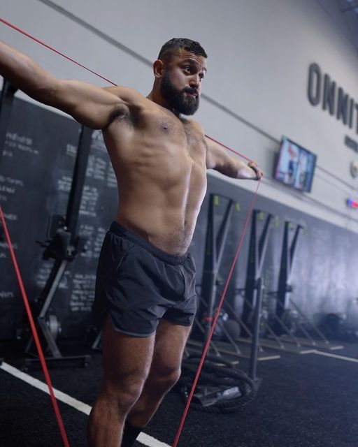 How you can regain your posture and get rid of back pain with 8 simple ...