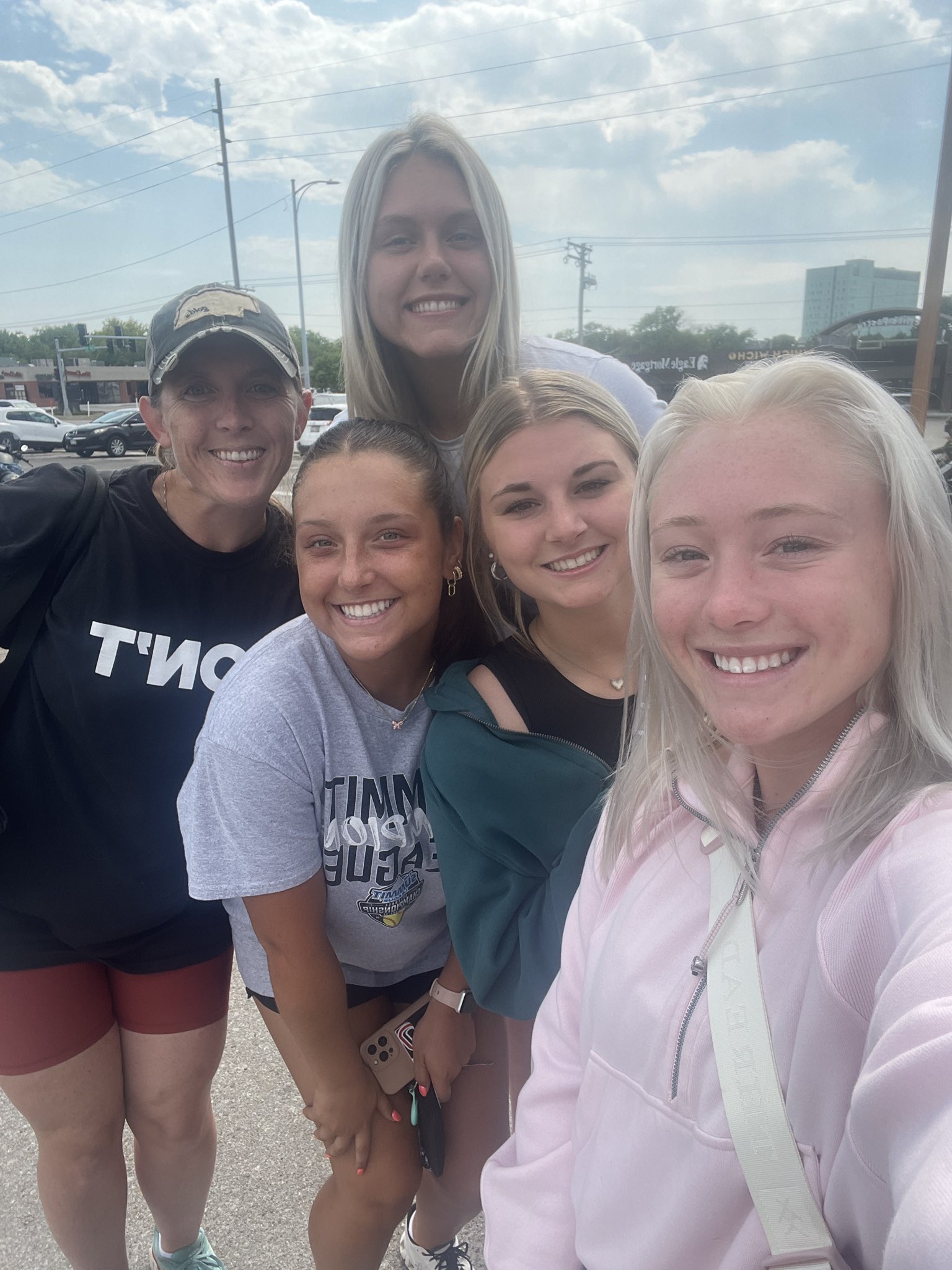 Ruby Meylan on Twitter: "I love you 🫶🏼" / Twitter