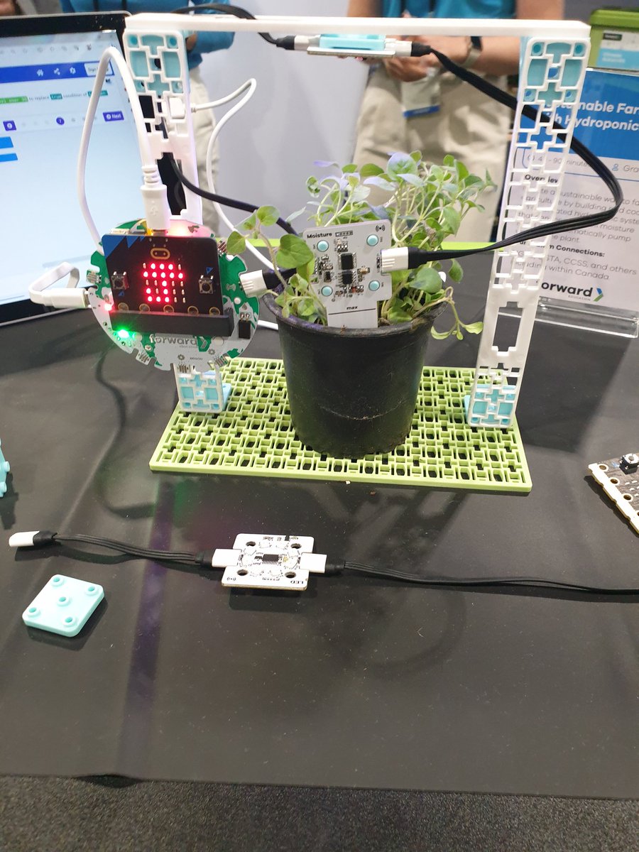 Micro:bit Educational Foundation on Twitter: ""Paying forward to partner organisation in ...