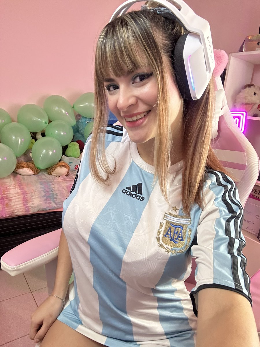 Loore_S2 on Twitter: "Hoy evento especial representando a mi Argentina 🇦🇷 hermosa 🫣🩷🇦🇷 http ...