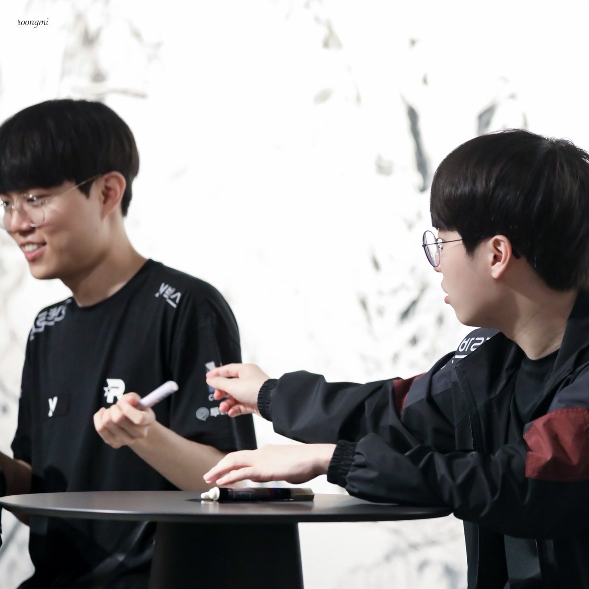 룽미📸 on Twitter: "230622 KT vs DK #KIIN #CUZZ #기인 #커즈"