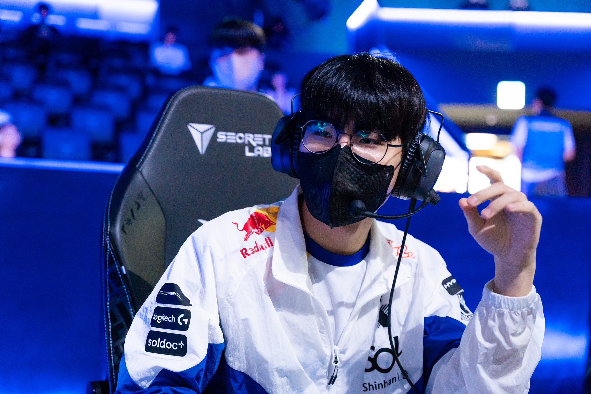 DRX on Twitter: "BANK DERBY👊 06.29 19:30 KST DRX vs. LSB #DRXWIN #PaveTheWay https://t.co ...