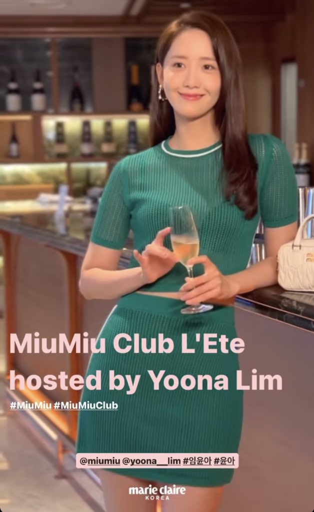 d. @KTL on Twitter: "วันนี้ชีเป็นแม่งานมิวมิวเลยนะ สวยมาก แต่หน้าผมแบกชุดวันนี้มาก 🥹"