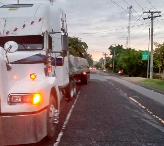 La Prensa Gráfica On Twitter Tráficosv Pnc Reporta Un Accidente De