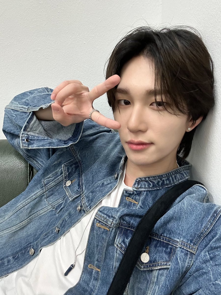 P1Harmony on Twitter: "오늘도 수고했어요👍🏻👏 #P1Harmony #THEO"