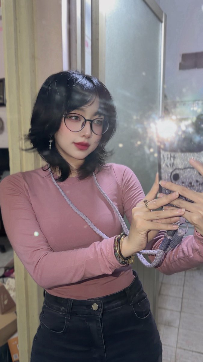 Mercury Nguyen (@dis_left) / Posts / X