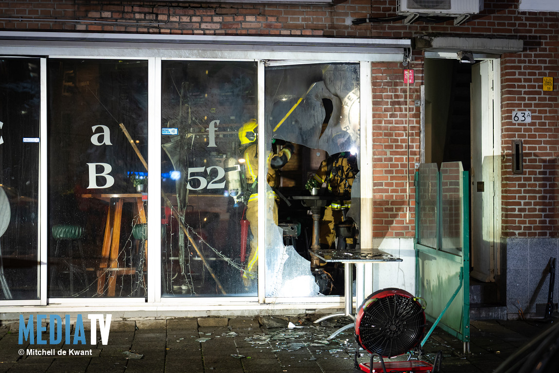 Explosie en brand in kroeg Rotterdam - Oozo.nl