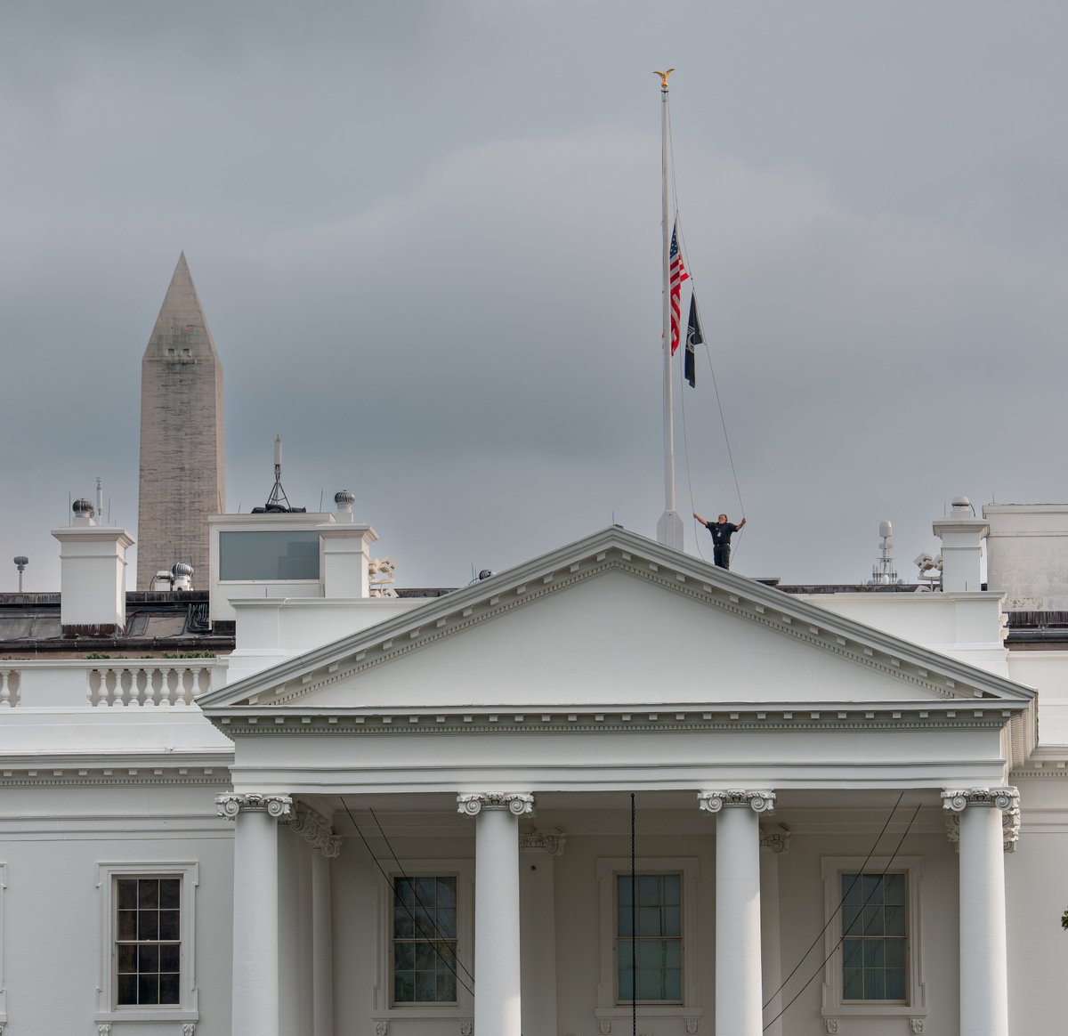 White House And Washington Monument The White House Building