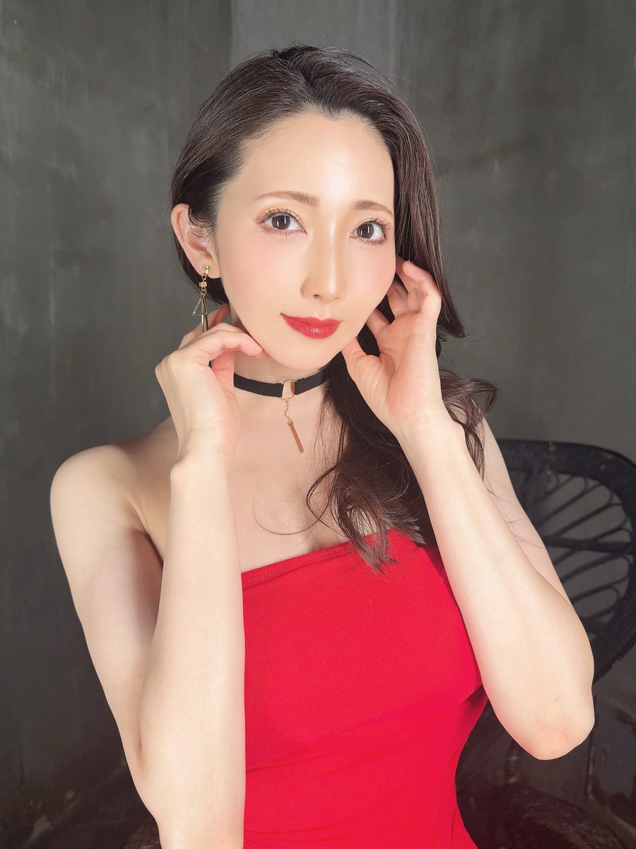 JUFE-324 色気が溢れる大人の女に耳舐めされながら甘い吐息で囁かれる下品な淫語責め 妃ひかり - Mis