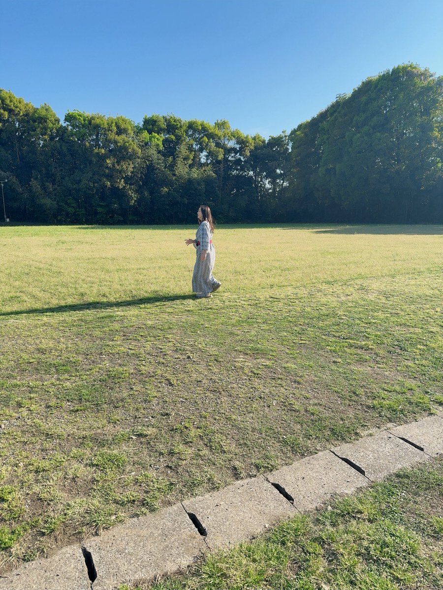 JUFE-324 色気が溢れる大人の女に耳舐めされながら甘い吐息で囁かれる下品な淫語責め 妃ひかり - Mis