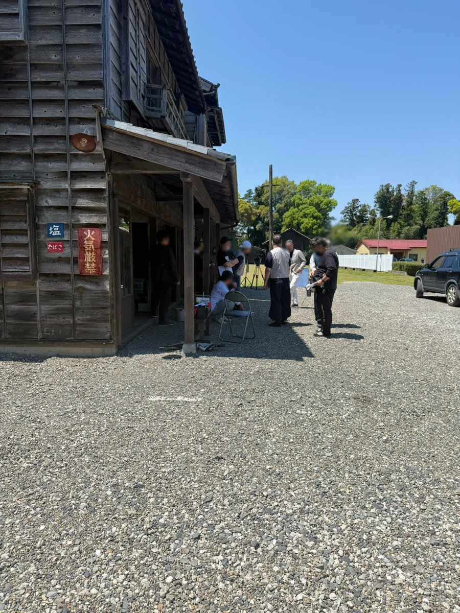 JUFE-324 色気が溢れる大人の女に耳舐めされながら甘い吐息で囁かれる下品な淫語責め 妃ひかり - Mis