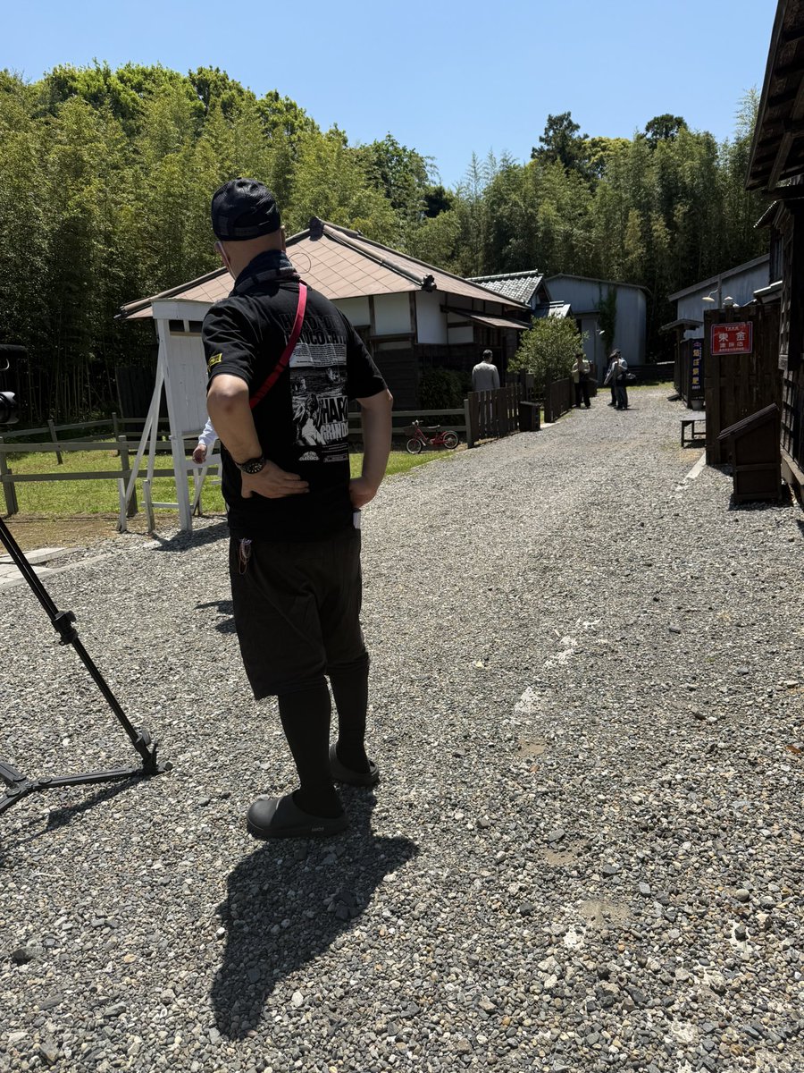 JUFE-324 色気が溢れる大人の女に耳舐めされながら甘い吐息で囁かれる下品な淫語責め 妃ひかり - Mis