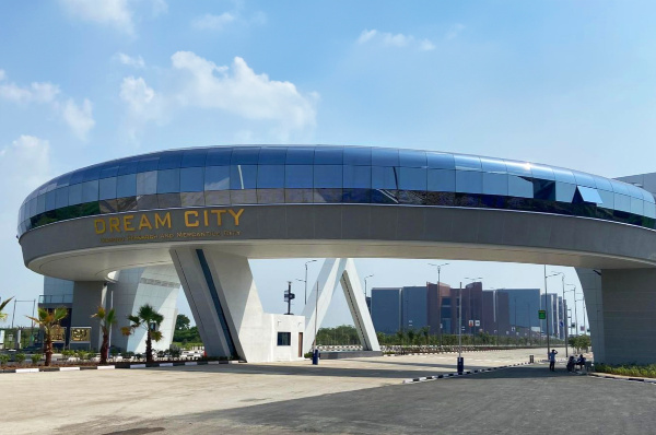 Surat’s Dream City project gets revised master plan; to be developed on ...